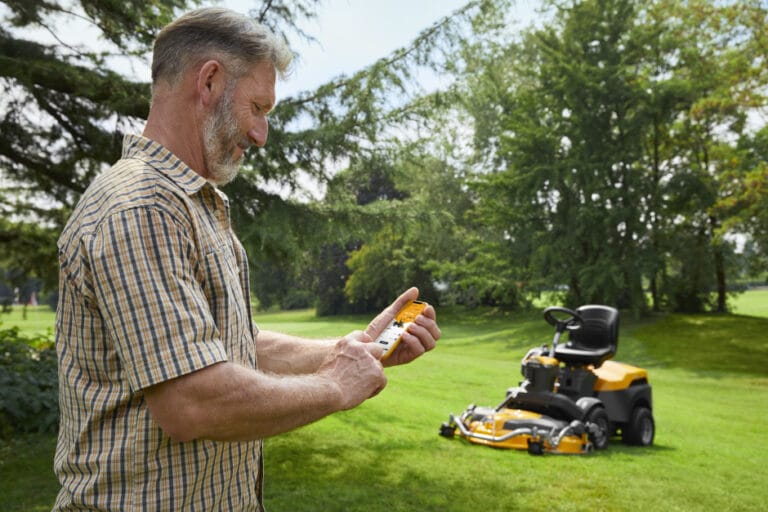 Stiga Park 700 WX frontklipper med klippebord - Sandby Smedie